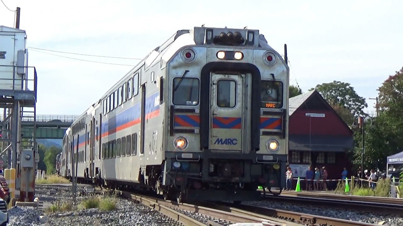 2021 Brunswick Railroad Days with CSX, MARC, Amtrak and CN + MARC train ...