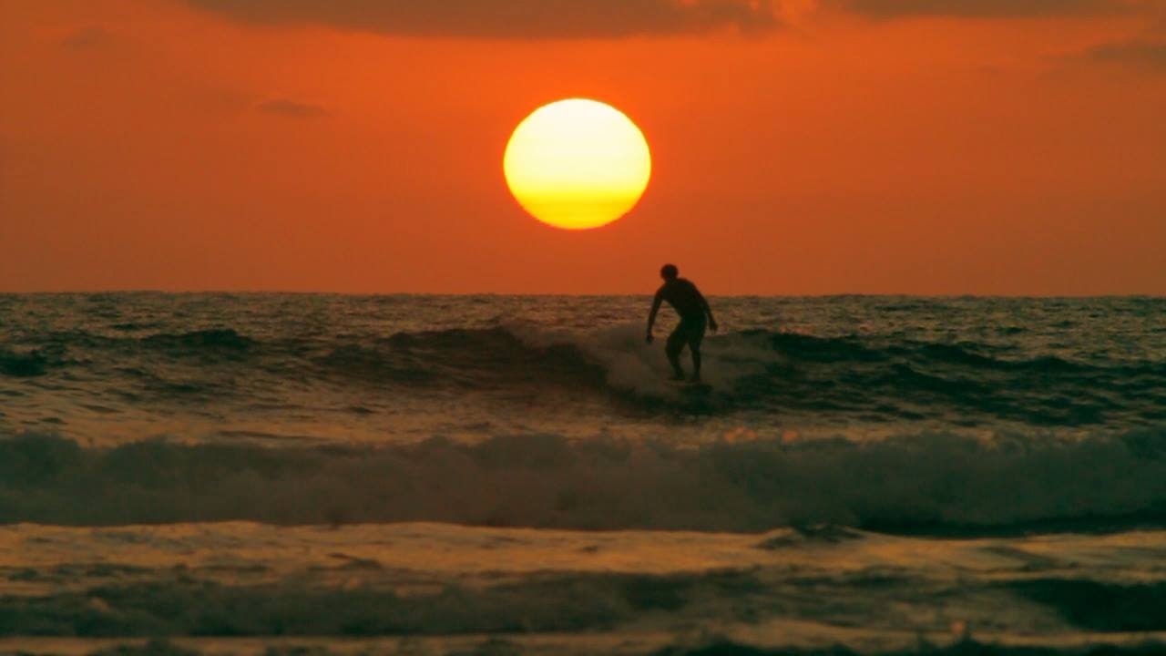Montañita: Sun, Surfing & Party Life - documentary film - YouTube