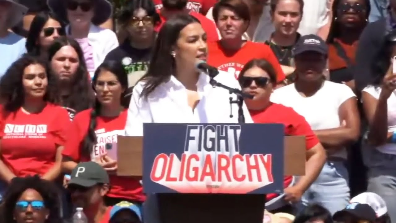 Bernie and AOC RECORD CROWD, audience EXPLODES - YouTube