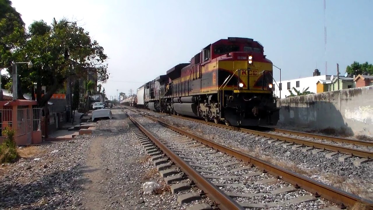 KCSM QSLPTAM-01 SD70ACe-4206 AC4400CW-4551 Llegando A Tampico. - YouTube