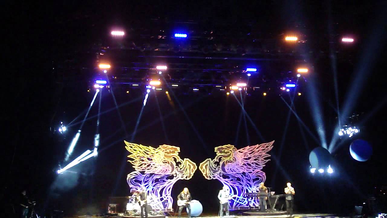 Steve Miller band - Keep On Rocking Me Baby - YouTube