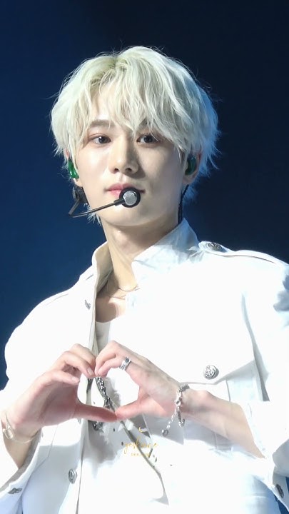 230624 피크타임 부산콘 #룬 #LUNE #정룬 #다크비 #DKB - YouTube