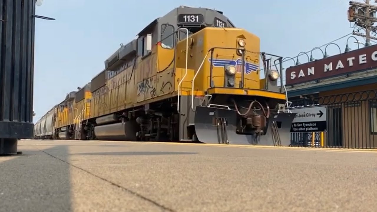 UP#1131 Leads the LSF51 through San Mateo Station with an Awesome Horn ...