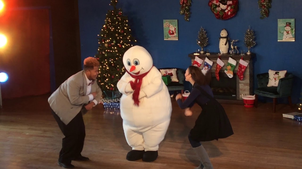 Let It Snow at Six Flags America 11/19/2017 - YouTube