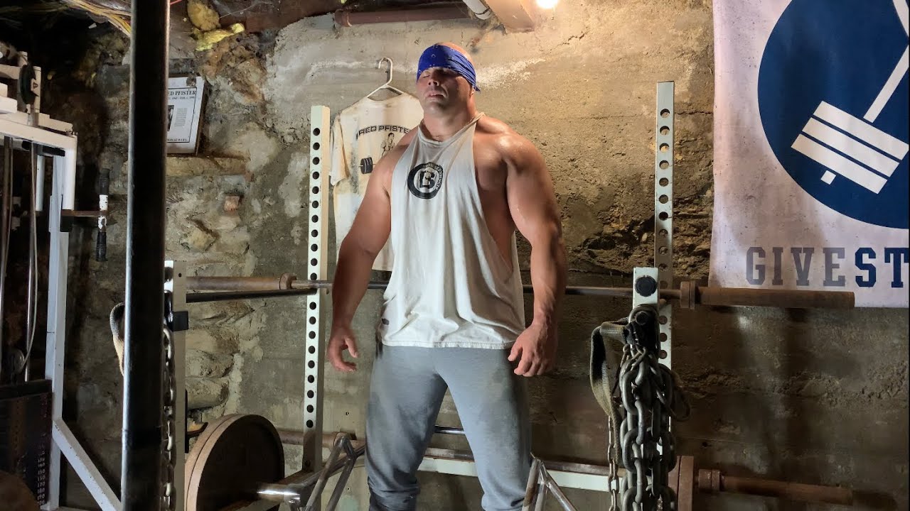 NO DAYS OFF DAY 12 - TRAPS & SHOULDERS #bodybuilding #workout #fitness ...