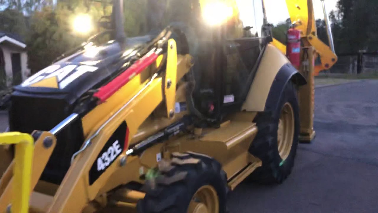 2010 CAT 432E2 4WD Extendahoe - YouTube