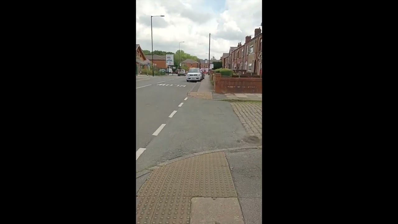 156 Bus at Bryn Traffic Lights - by Daddy Bus - YouTube