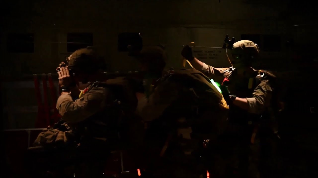 Pararescuemen Conduct Sunset Jump - RED FLAG Rescue 23-1 - YouTube