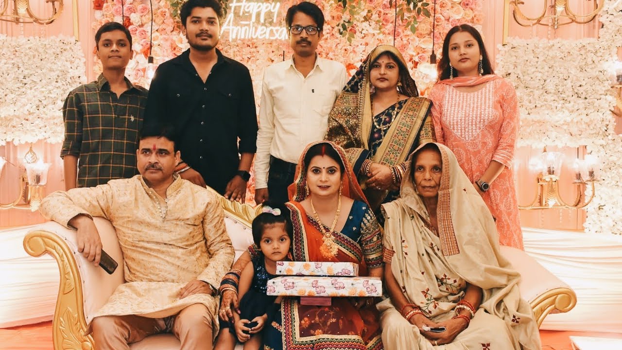 Celebrating 25th Marriage Anniversary ️of Bade Papa 😍and Bade Mummy 🤩 ...