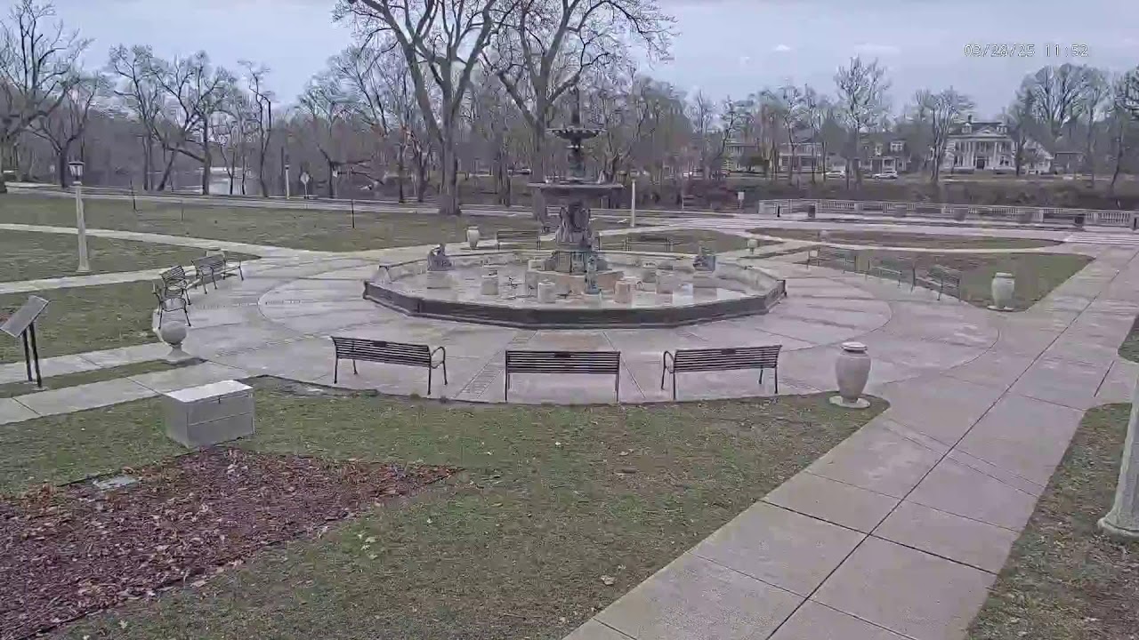 City of South Bend - Leeper Park Fountain Cam - YouTube