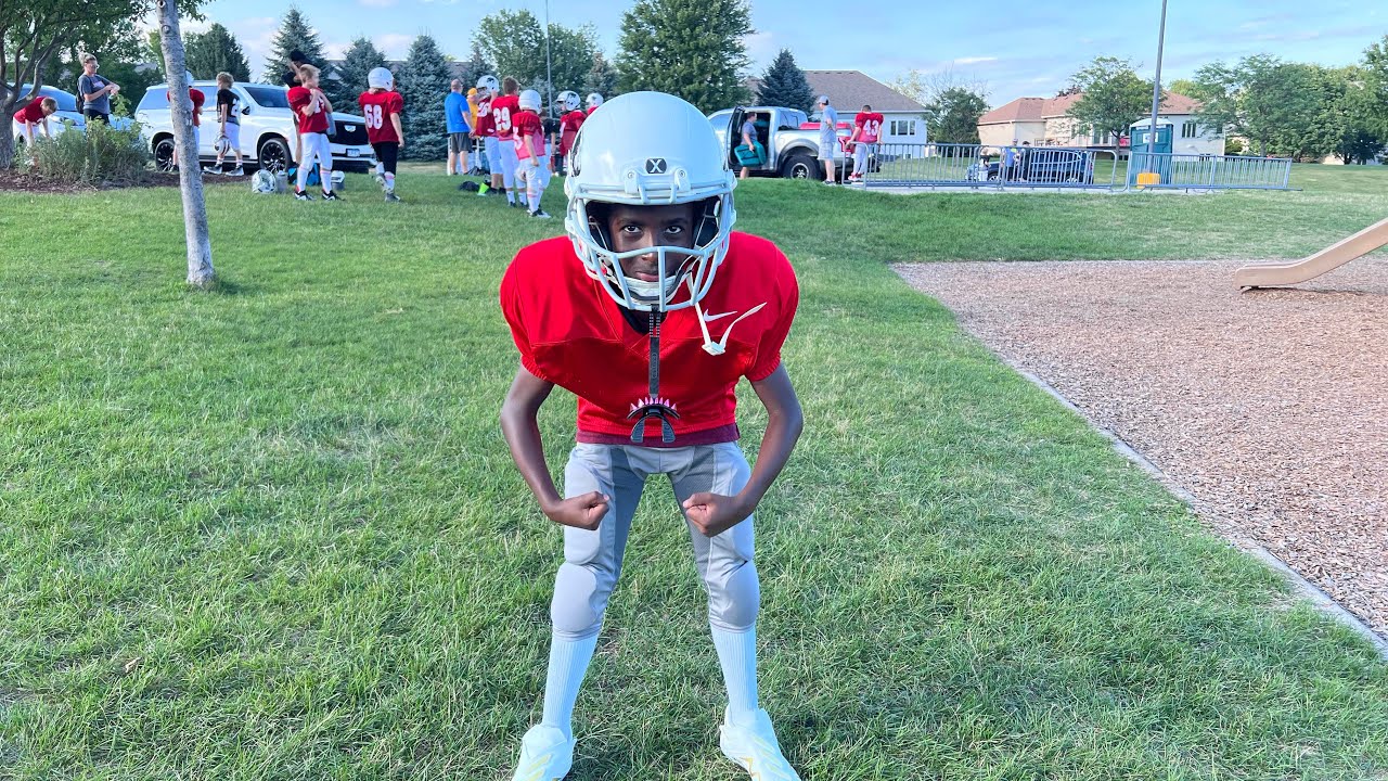 Aaron Football 🏈 Training - YouTube
