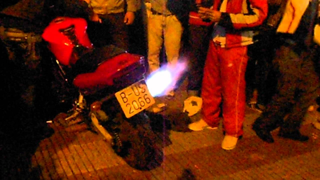 Jerez 2012 moto en llamas¡¡¡¡¡ - YouTube