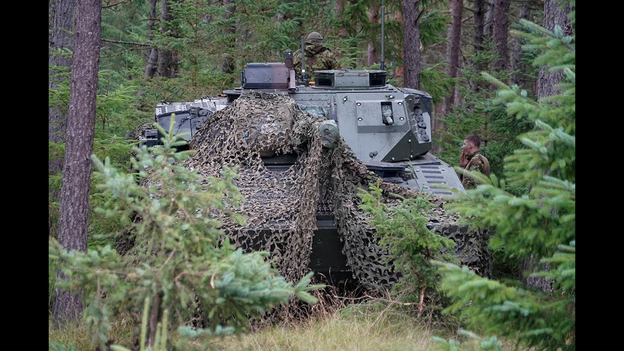 Estonian CV90 training in Denmark. Estnisch Schützenpanzer CV90. - YouTube