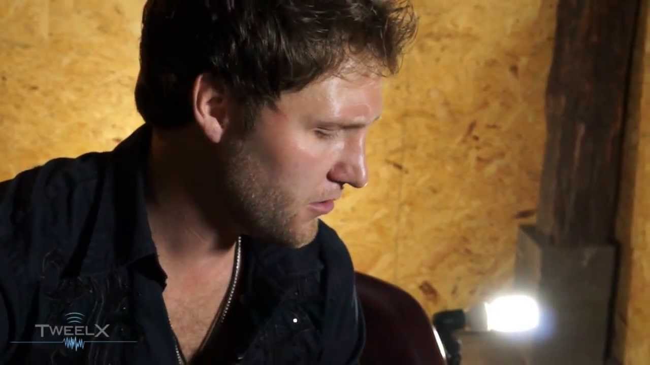 Ty Bates Performs "They're Just Hands" Acoustic on TweelX TV - YouTube
