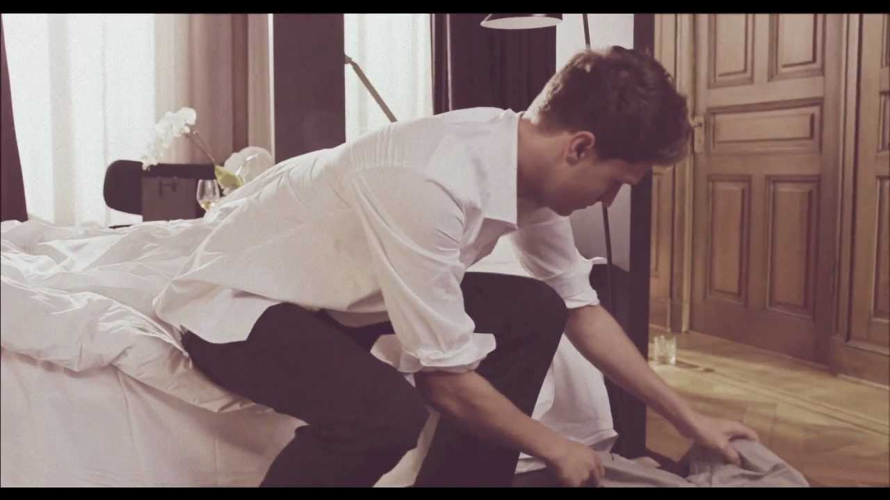 Avicii - Fade Into Darkness (Official Video) [LE7ELS Records/Veratone ...