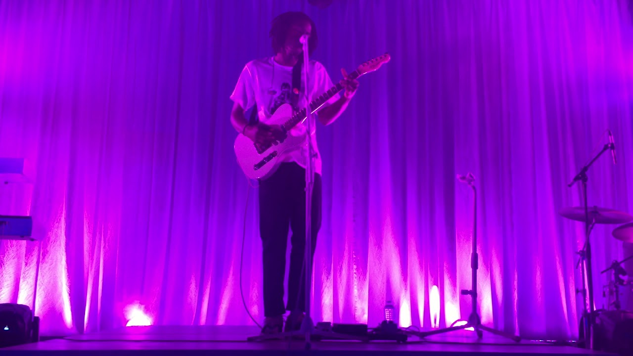 Daniel Caesar- Violet @ NYC Highline Ballroom 11/24/2017 - YouTube