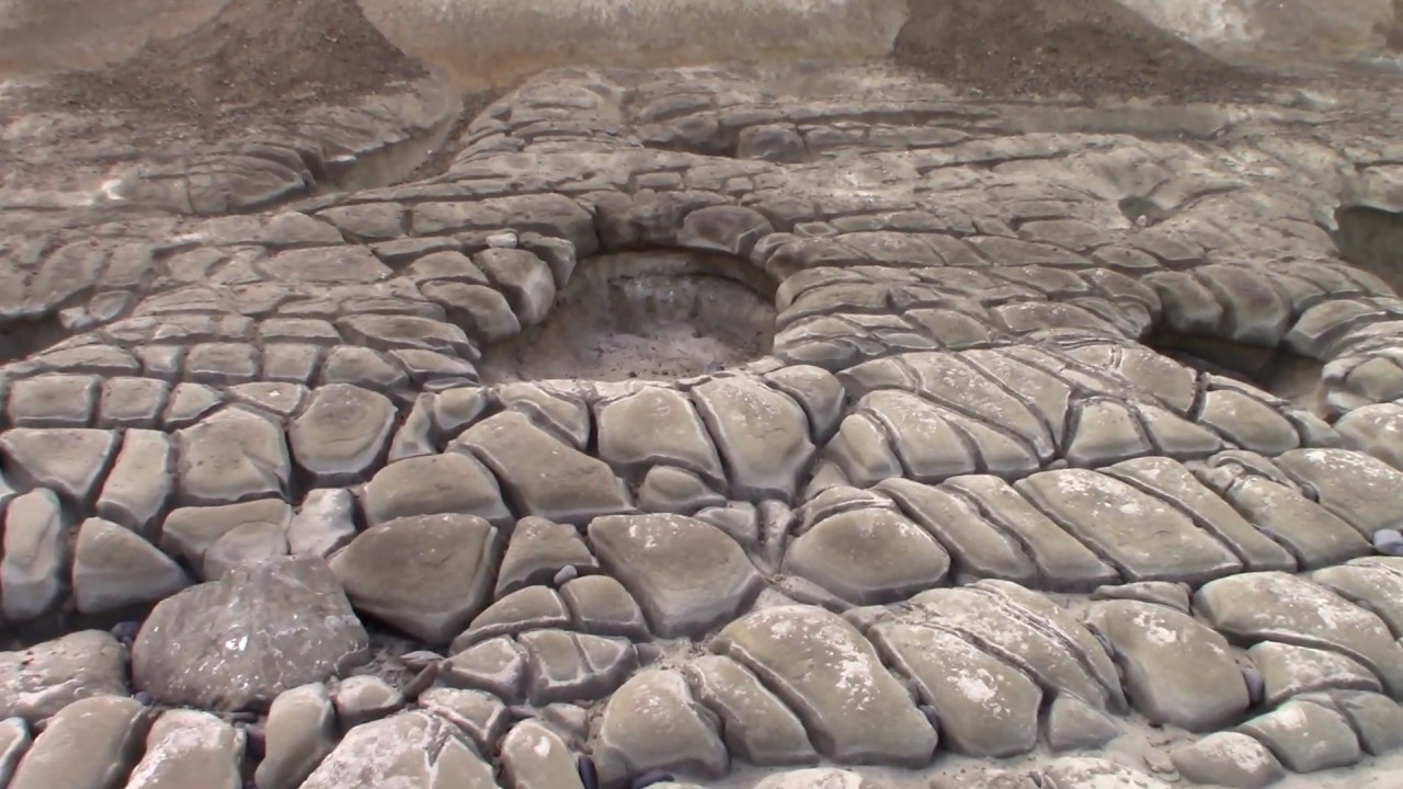 Mudfossil tendon balls, possible aqueous bilipid layering. - YouTube