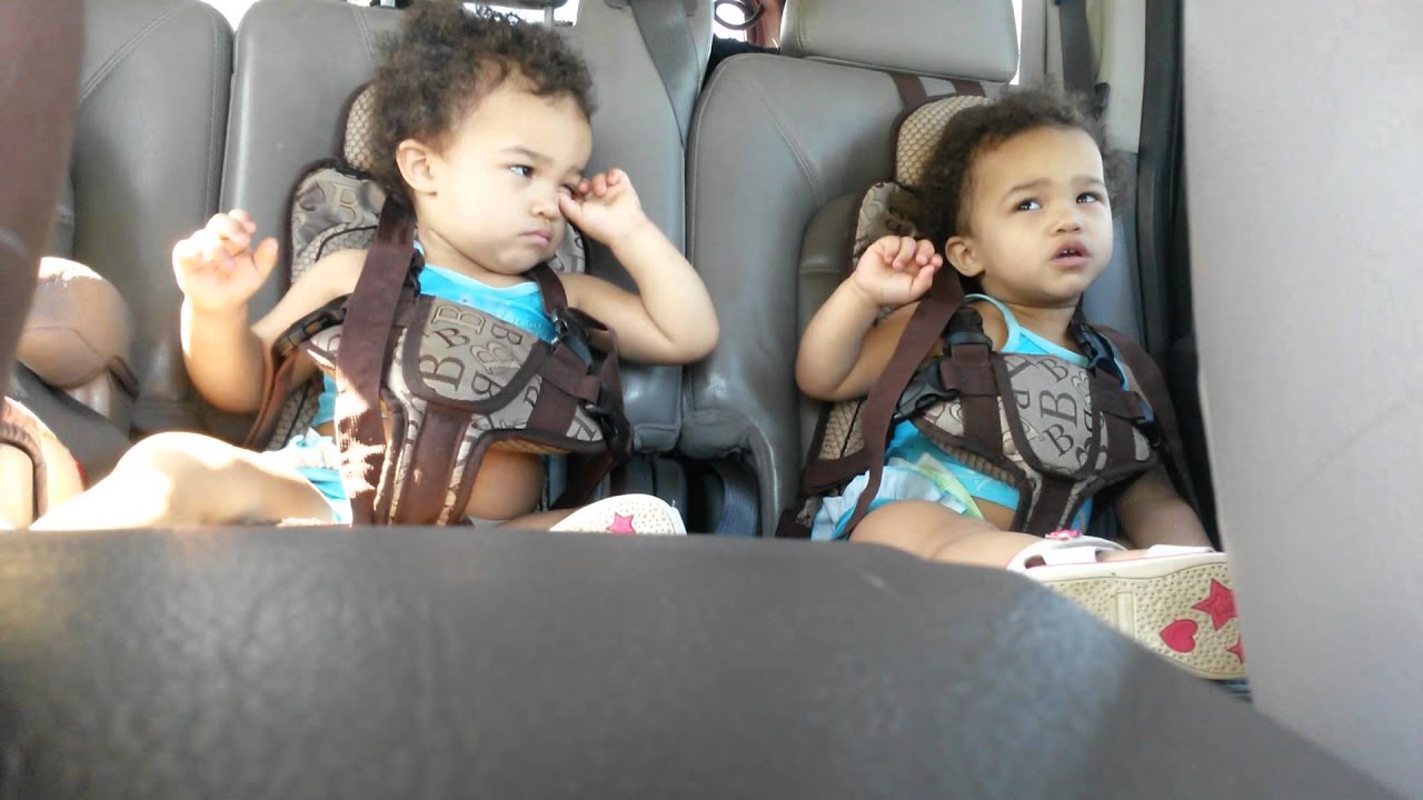 Baby praising god - YouTube