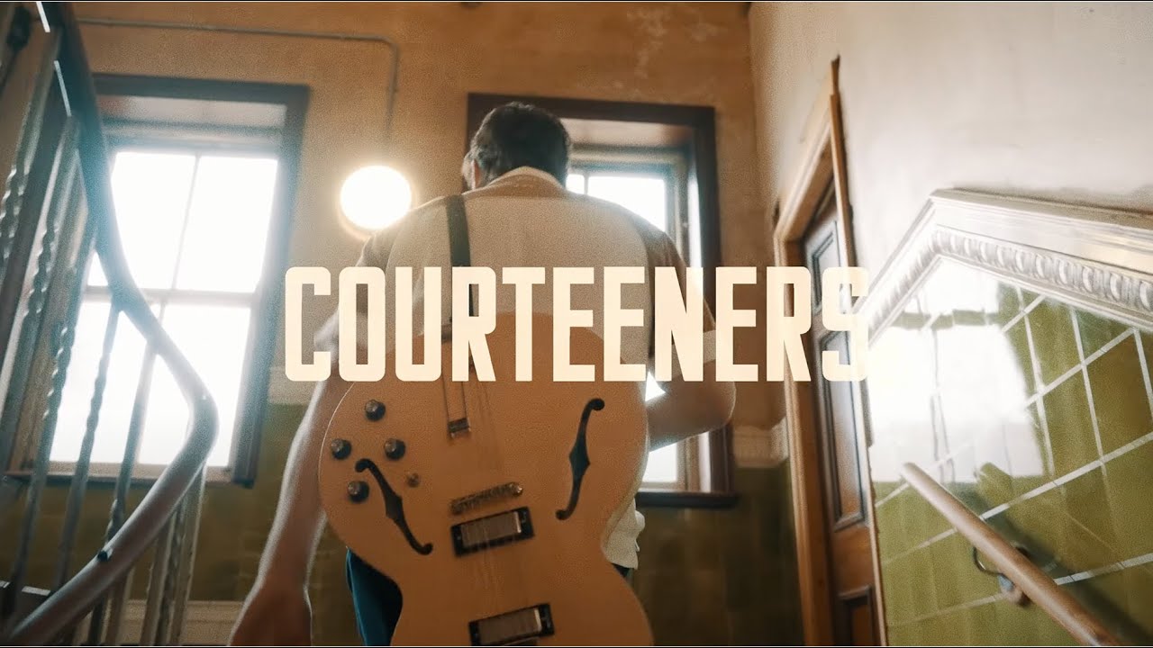 Courteeners - Pink Cactus Café (Official Video) - YouTube