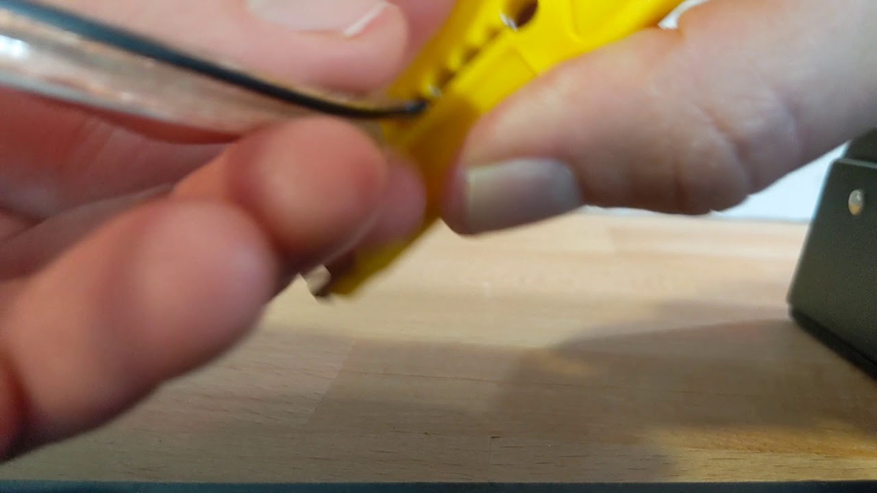 Wire stripping tutorial - YouTube