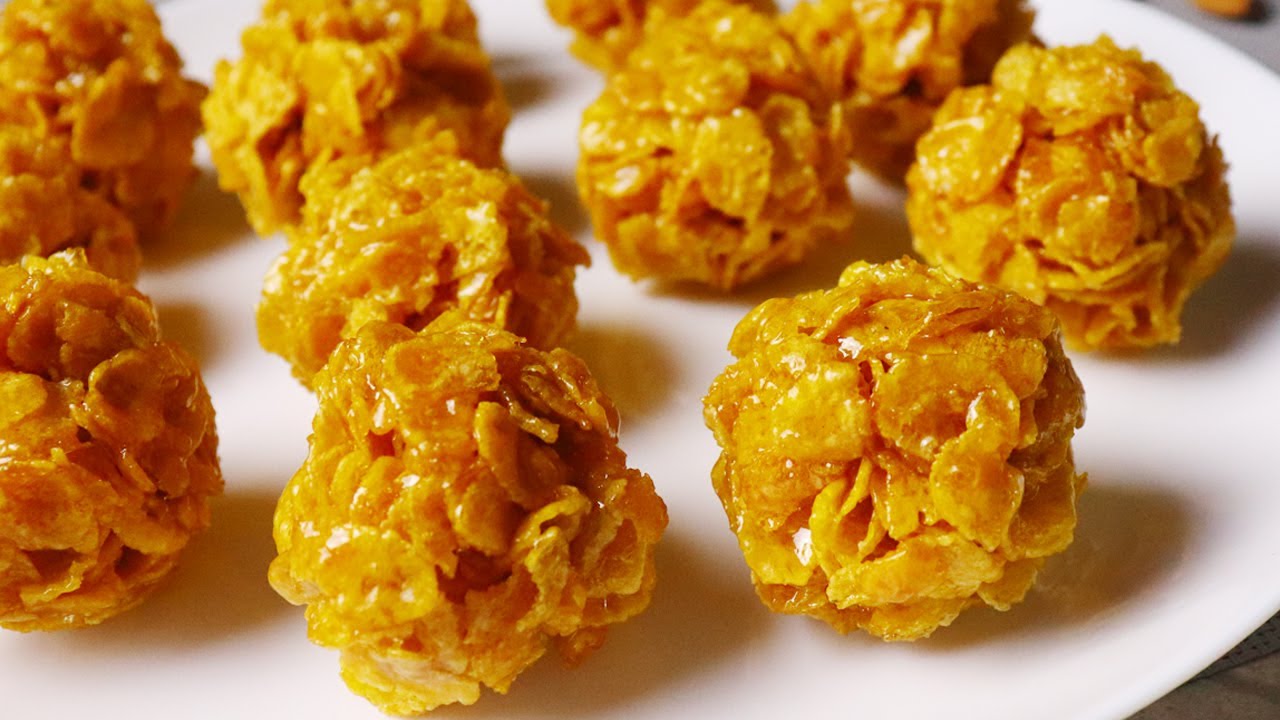 Crispy and Crunchy Easy Cornflakes Laddu Recipe | Cornflakes Laddu at ...