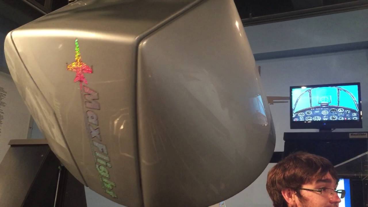 Max flight 360 flight simulator - YouTube