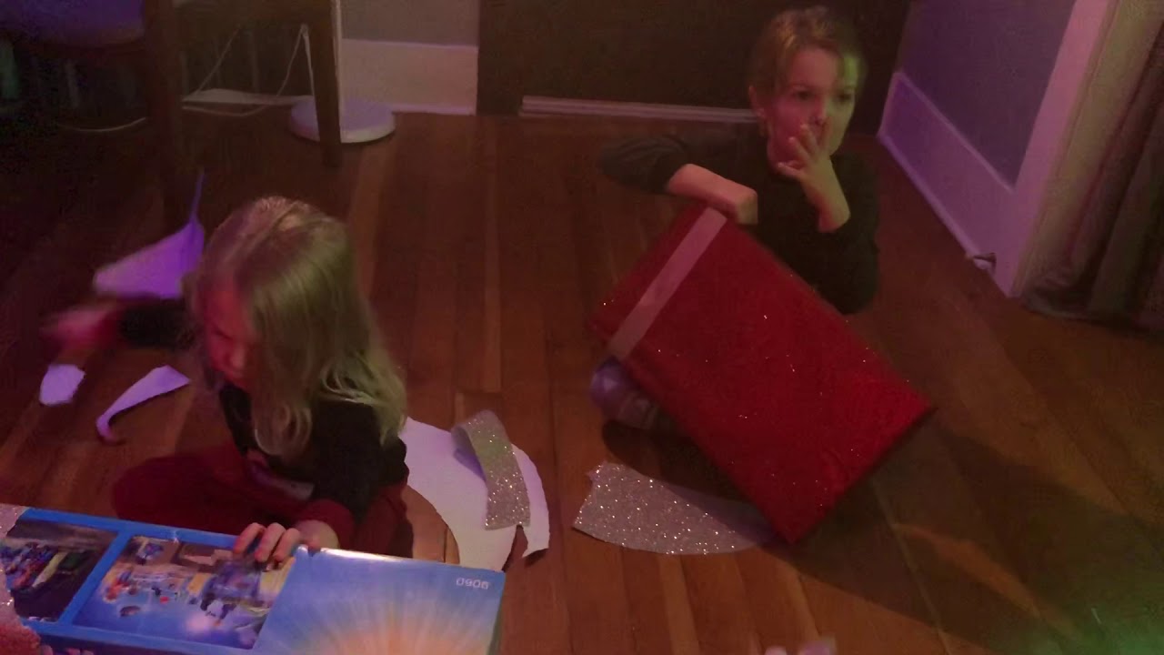 Kid hates Xmas gift - YouTube