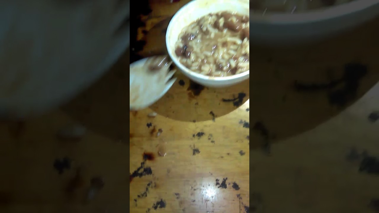 Southern Classic in Many LA has #Maggots in their red beans an rice ...