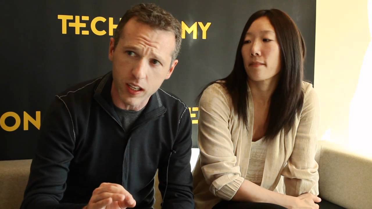 Erick Schonfeld Interviews Seth Sternberg & Sandy Jen - YouTube
