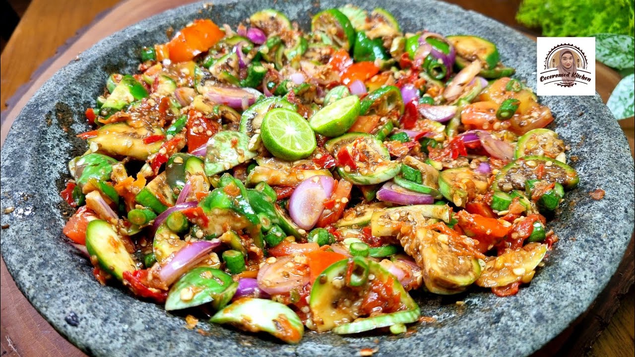 Beberuk Terong Khas Lombok. Makan Tiap Hari Juga Nggak Bosan. - YouTube