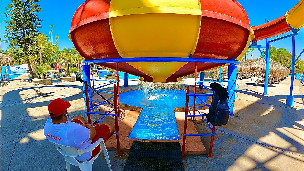 Super Bowl Water Slide at Albercas El Vergel Water Park - YouTube