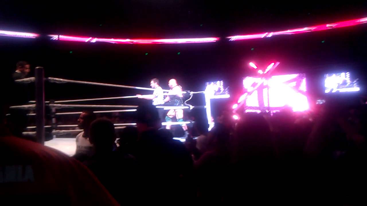 WWE Raw World Tour 1-11-13 Austin, TX Ryback theme - YouTube