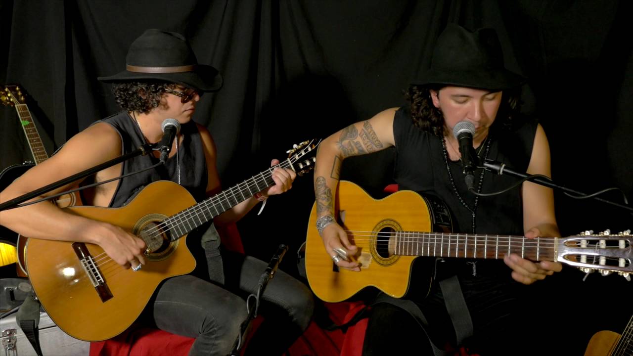 Xixa - Bloodline (Live session @ Lowlands) - YouTube