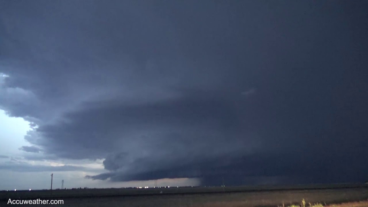 MOTHERSHIP supercell electrified at sunset, dropping big-time hail east ...