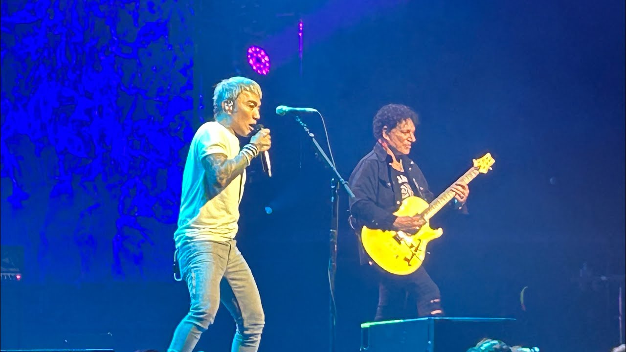 Journey “Wheel In The Sky” LIVE in Omaha at the CHI Center - YouTube