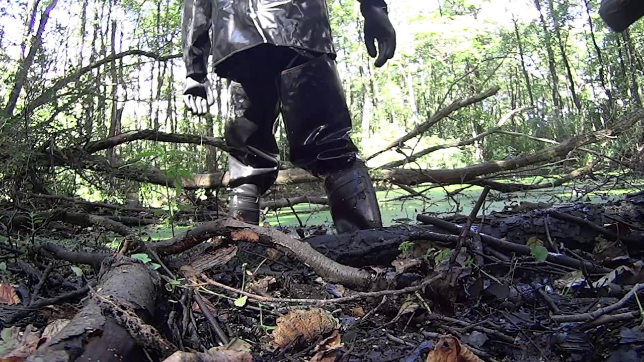Mud in waders pros and walk in river - YouTube