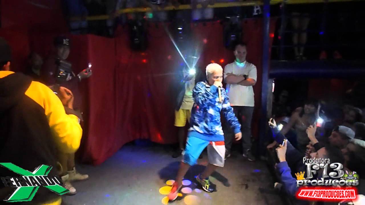 Mc Pikachu ao vivo no Santa mariah 15/05 Inédito (FULL HD) - YouTube