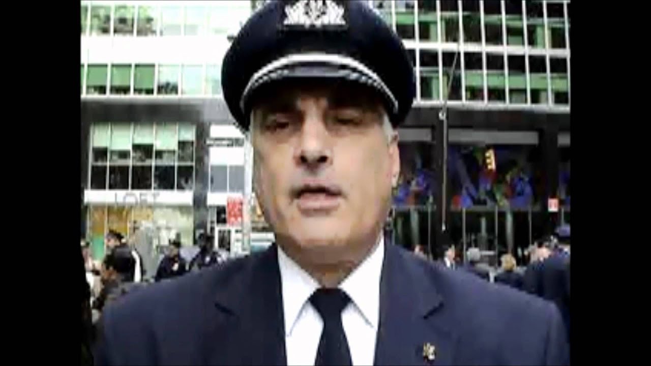 The SHELDON HENRY Show American Airlines - YouTube