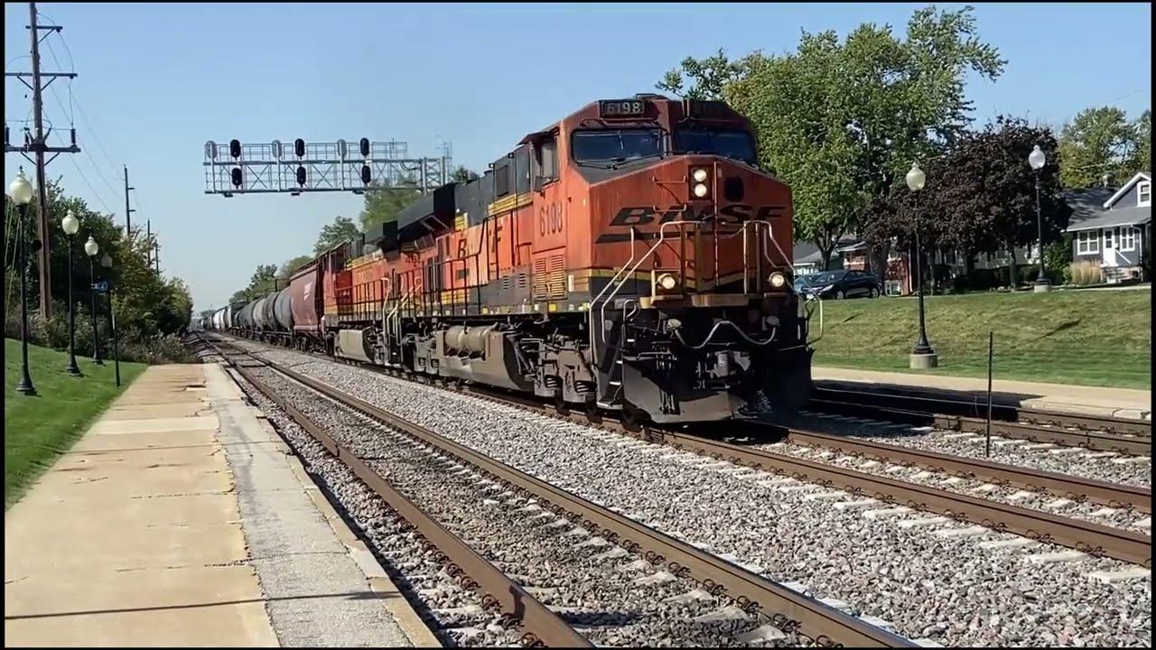 Cruising for the Clearing Yard!! BNSF Manifest Cuts Thru Downtown Westmont, IL on “The Racetrack ...