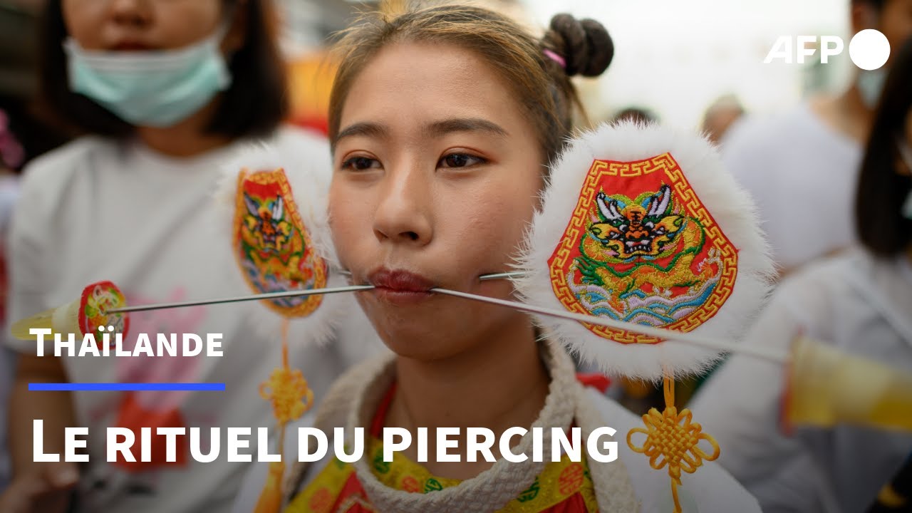 Thaïlande: le piercing extrême, rituel d'un festival très populaire ...