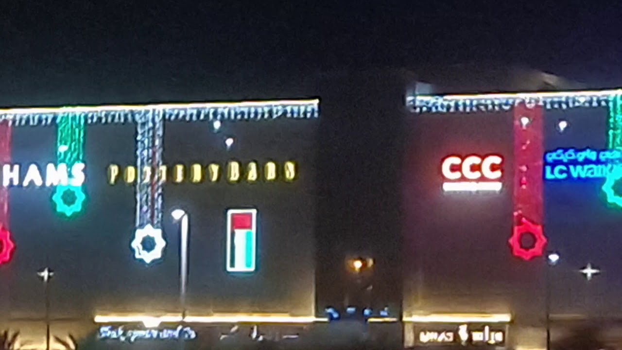 Delma Mall / one of the Longest Mall in the world (1.7 Km) Night view ...