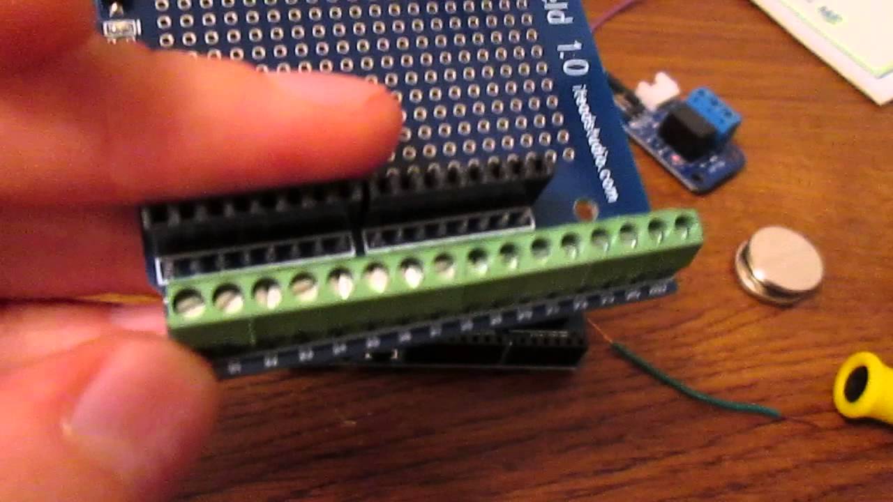 Arduino screw shield for Wikispeed car sensor reading circuit - YouTube