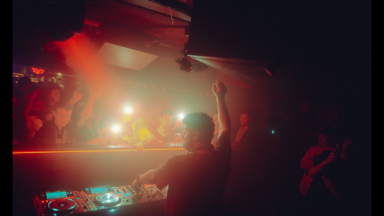 Motez - Live @ The Vault - Perth - YouTube