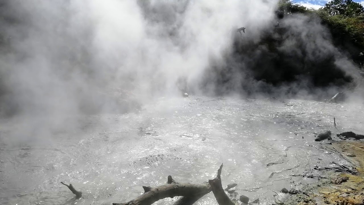 Sulfur spring in bokod benguet - YouTube