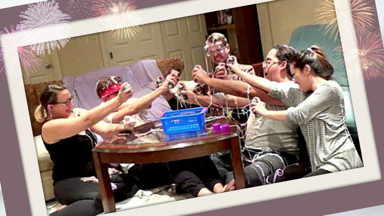 Playing Stranger Strings with Family! | Jimmy Fallon - YouTube