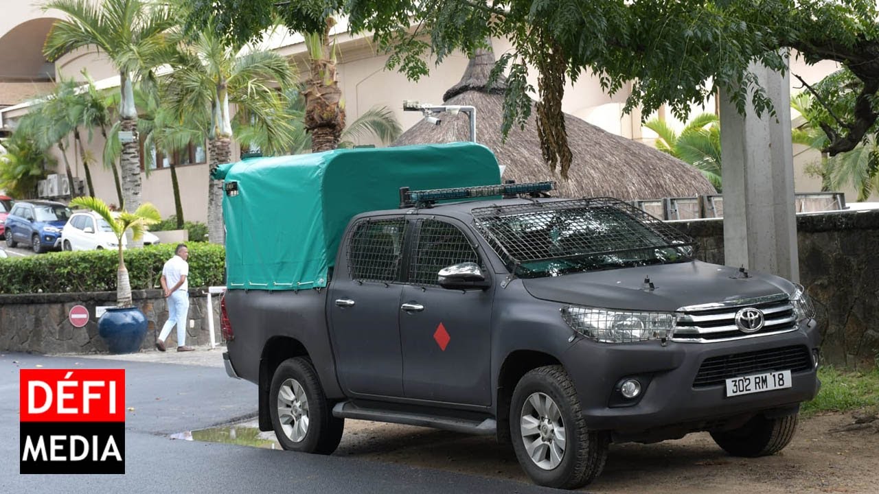 Live streaming of TéléPlus - YouTube