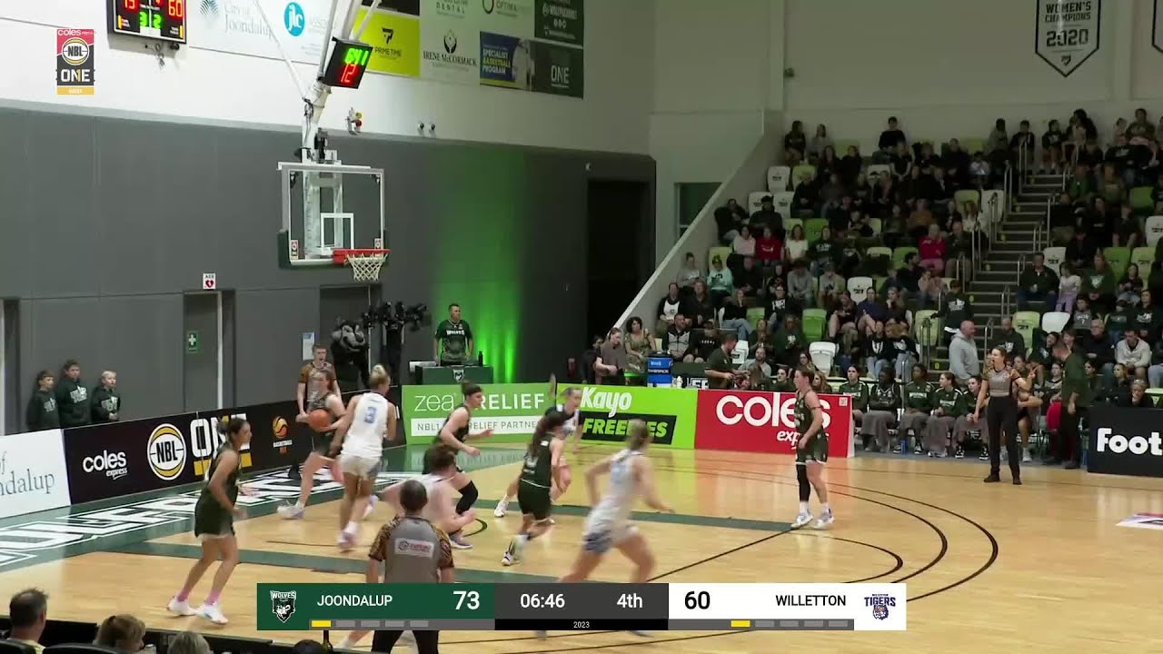 Alexandra Sharp Posts 13 points & 13 rebounds vs. Joondalup - YouTube