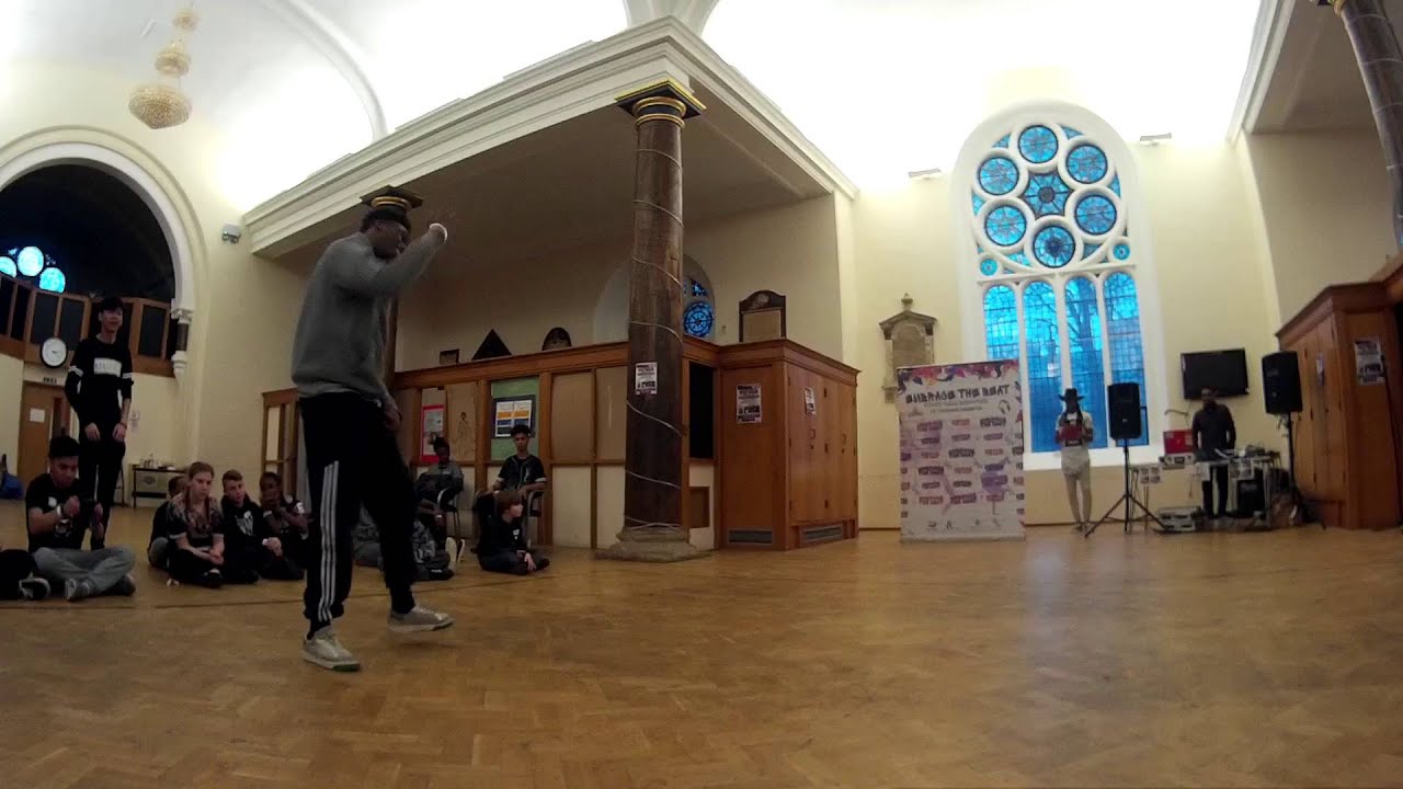 Javarn vs Cosmic Shuriken solo semifinals. Embrace the beat 2016 - YouTube