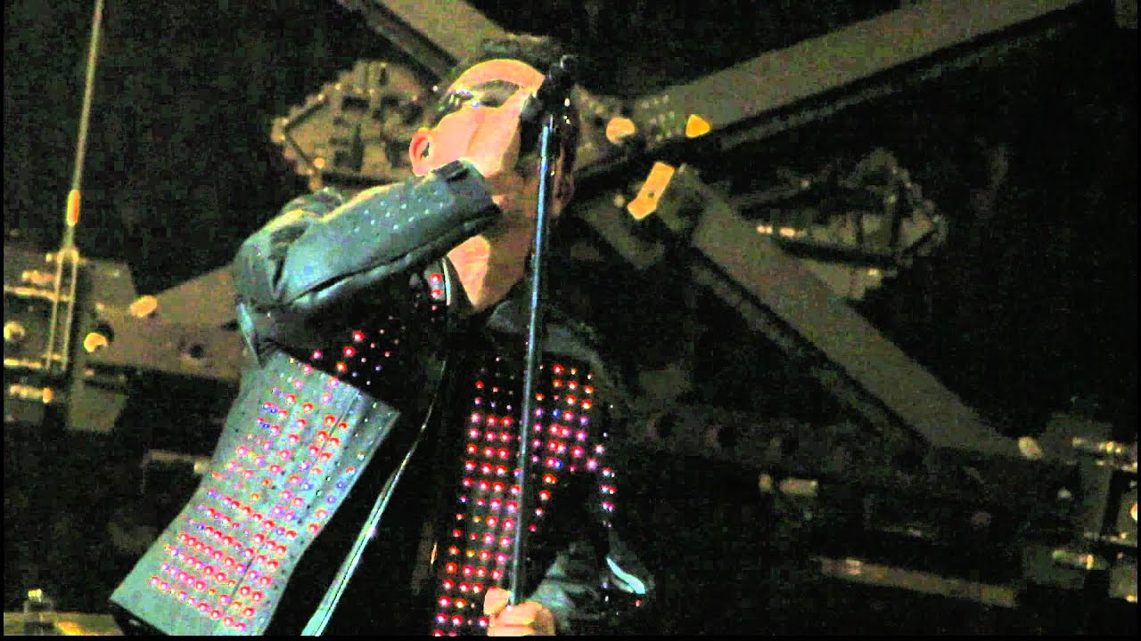 U2 (HD) - Vertigo - Denver 2011-05-21- Invesco Field - 360 Tour - YouTube