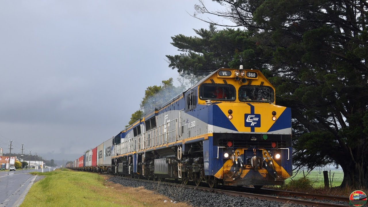 Double VLs through the Latrobe Valley | 9476 Up Maryvale Paper Train ...